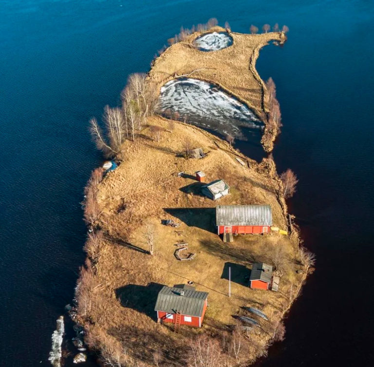 Las 4 estaciones en la isla Kotisaari, Finlandia - El124